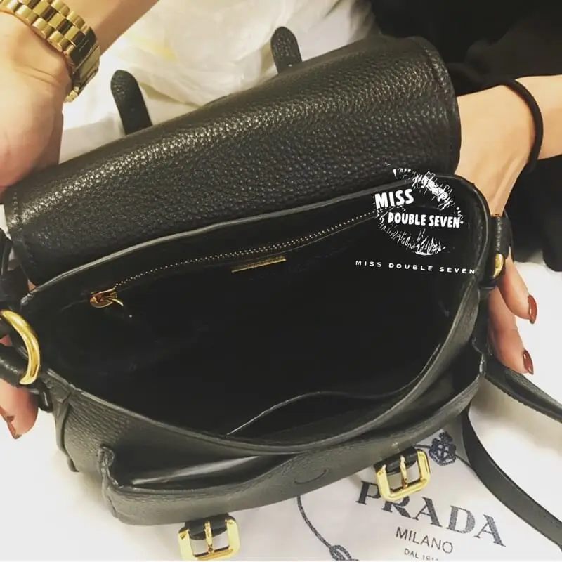 PRADA 斜背包超美新品 真皮側背包 | MISSDOUBLESEVEN