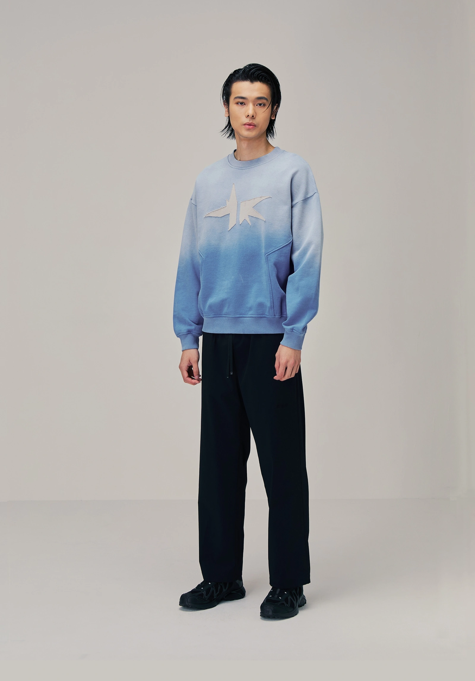 GAZER SWEATER BLUE